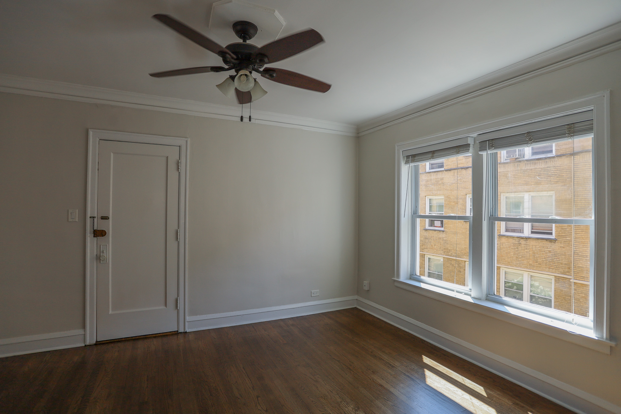 5740 South Stony Island, #1E, Chicago (Hyde Park)