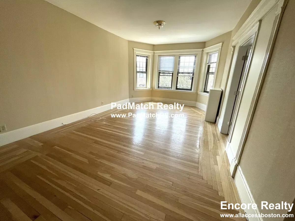 253168527, Brookline | Encore Realty