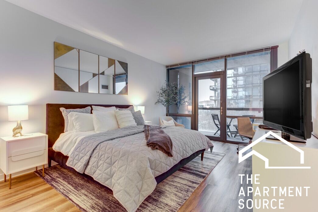 840 West Blackhawk St., #2 Br, Chicago (Old Town)