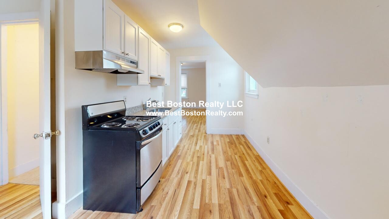 16 Warren Ave., #5, Somerville